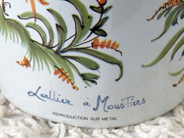 Bird & Butterfly Floral Round Tin by Massilly France, Lallier a Mousti ...